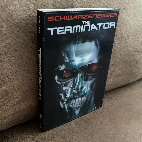 Metro-Goldwyn-Mayer | Media | Holographic The Terminator Widescreen Dvd ...